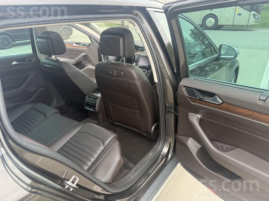 Brūns Volkswagen Passat Alltrack 2016 Rīga, ar dzinēja tilpumu 2.00 L un nobraukumu 300 tūkst. km par 14590 €, foto 17 vietnē AUTOMOTO.COM.LV