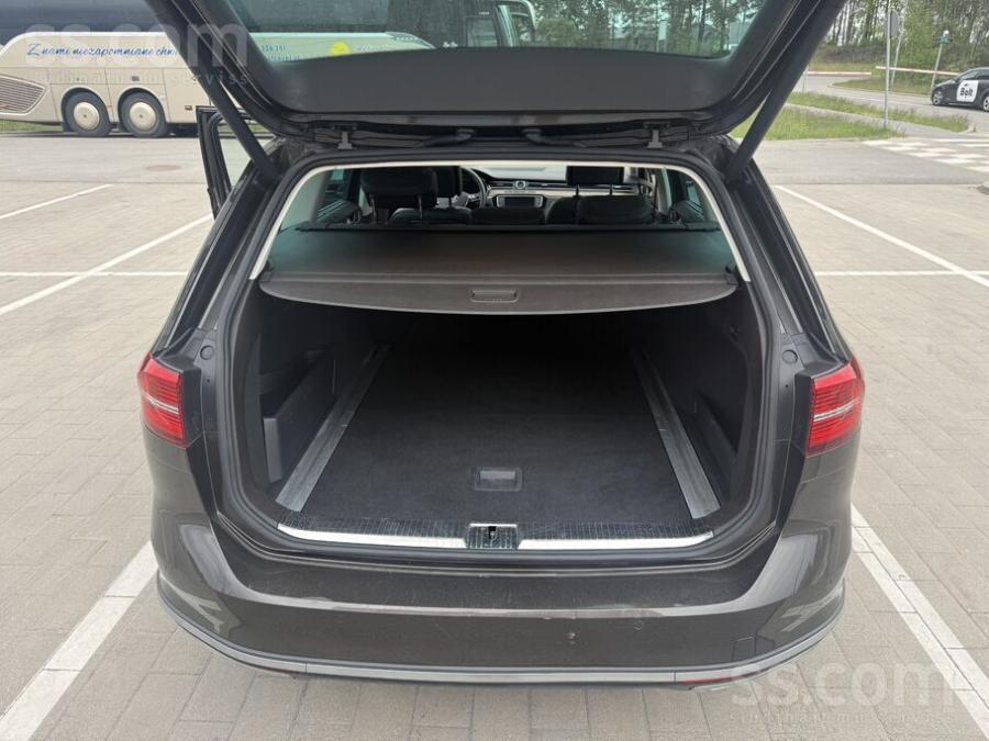 Brūns Volkswagen Passat Alltrack 2016 Rīga, ar dzinēja tilpumu 2.00 L un nobraukumu 300 tūkst. km par 14590 €, foto 24 vietnē AUTOMOTO.COM.LV