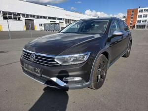 Brown Volkswagen Passat Alltrack 2016 in Marijampole, with an engine capacity of 2.00 L and mileage of 334 thousand km for 8800 €, photo 6 on AUTOMOTO.COM.LV