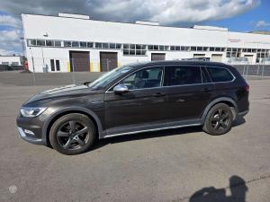Brown Volkswagen Passat Alltrack 2016 in Marijampole, with an engine capacity of 2.00 L and mileage of 334 thousand km for 8800 €, photo 8 on AUTOMOTO.COM.LV