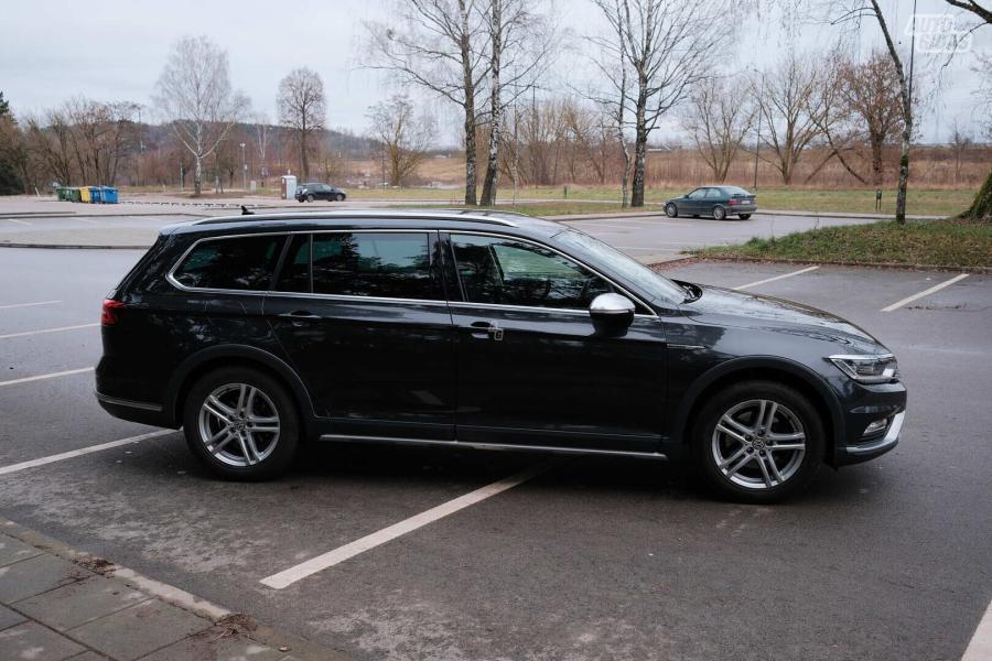 Brūns Volkswagen Passat Alltrack 2017 Kauņa, ar dzinēja tilpumu 2.00 L un nobraukumu 132 tūkst. km par 16600 €, foto 4 vietnē AUTOMOTO.COM.LV