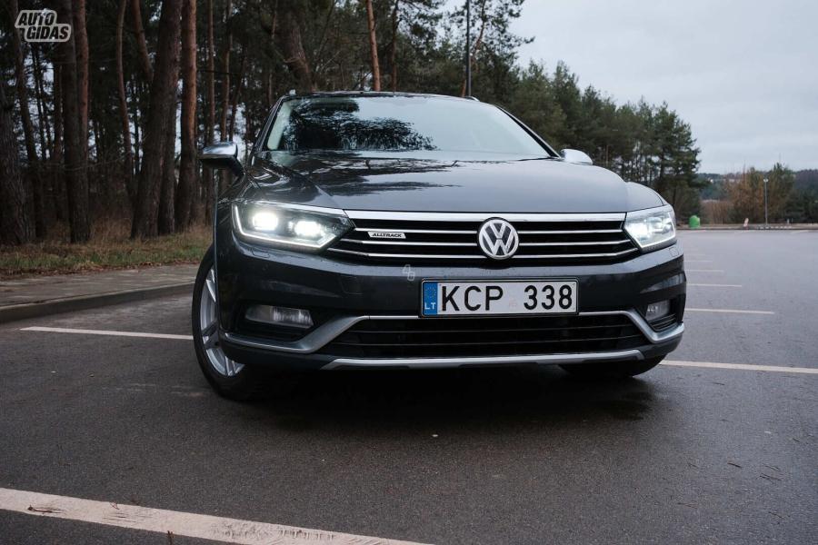 Brūns Volkswagen Passat Alltrack 2017 Kauņa, ar dzinēja tilpumu 2.00 L un nobraukumu 132 tūkst. km par 16600 €, foto 18 vietnē AUTOMOTO.COM.LV