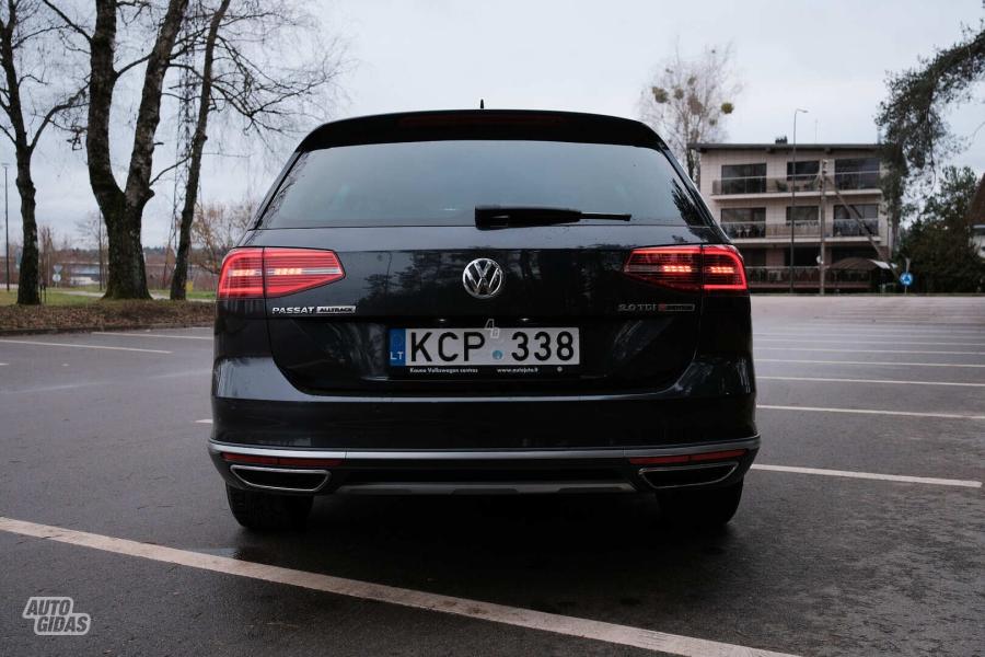 Brūns Volkswagen Passat Alltrack 2017 Kauņa, ar dzinēja tilpumu 2.00 L un nobraukumu 132 tūkst. km par 16600 €, foto 19 vietnē AUTOMOTO.COM.LV
