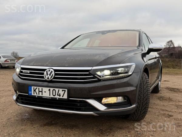 Brūns Volkswagen Passat Alltrack 2017 Daugavpils, ar dzinēja tilpumu 2.00 L un nobraukumu 105 tūkst. km par 20950 €, foto 1 vietnē AUTOMOTO.COM.LV