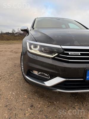 Brown Volkswagen Passat Alltrack 2017 in Daugavpils, with an engine capacity of 2.00 L and mileage of 105 thousand km for 20950 €, photo 13 on AUTOMOTO.COM.LV