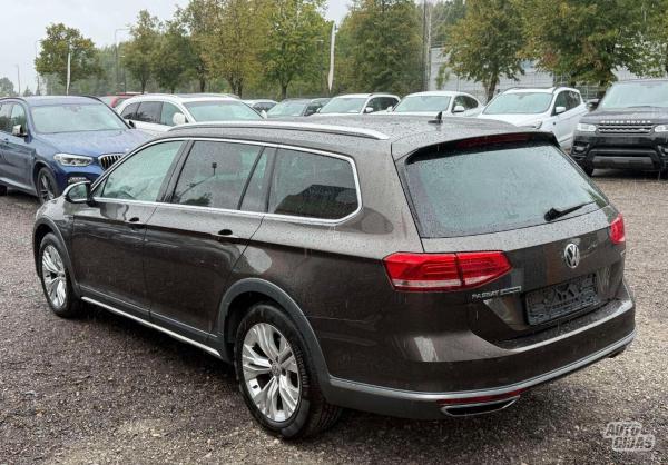 Brūns Volkswagen Passat Alltrack 2018 Kauņa, ar dzinēja tilpumu 2.00 L un nobraukumu 180 tūkst. km par 14950 €, foto 4 vietnē AUTOMOTO.COM.LV