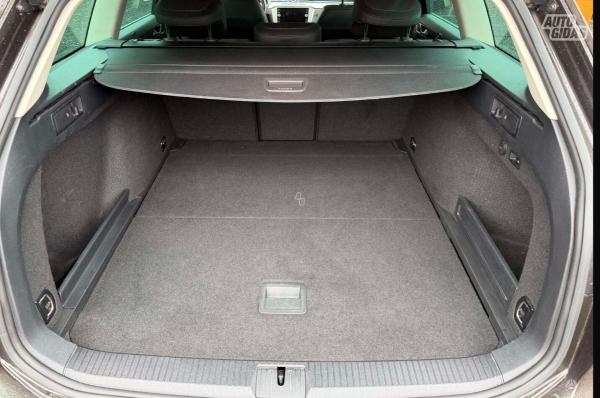 Brūns Volkswagen Passat Alltrack 2018 Kauņa, ar dzinēja tilpumu 2.00 L un nobraukumu 180 tūkst. km par 14950 €, foto 9 vietnē AUTOMOTO.COM.LV