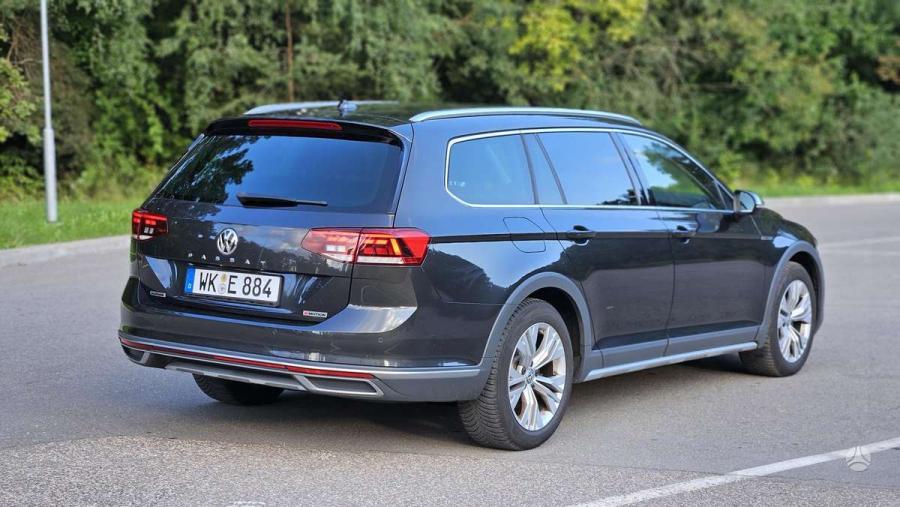 Brūns Volkswagen Passat Alltrack 2020 Elektrėnai, ar dzinēja tilpumu 1.97 L un nobraukumu 196 tūkst. km par 19300 €, foto 8 vietnē AUTOMOTO.COM.LV