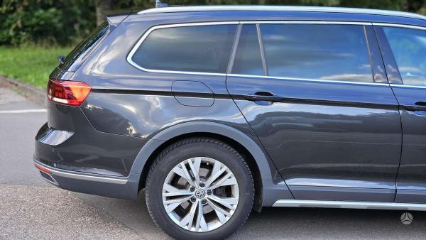 Brūns Volkswagen Passat Alltrack 2020 Elektrėnai, ar dzinēja tilpumu 1.97 L un nobraukumu 196 tūkst. km par 19300 €, foto 10 vietnē AUTOMOTO.COM.LV