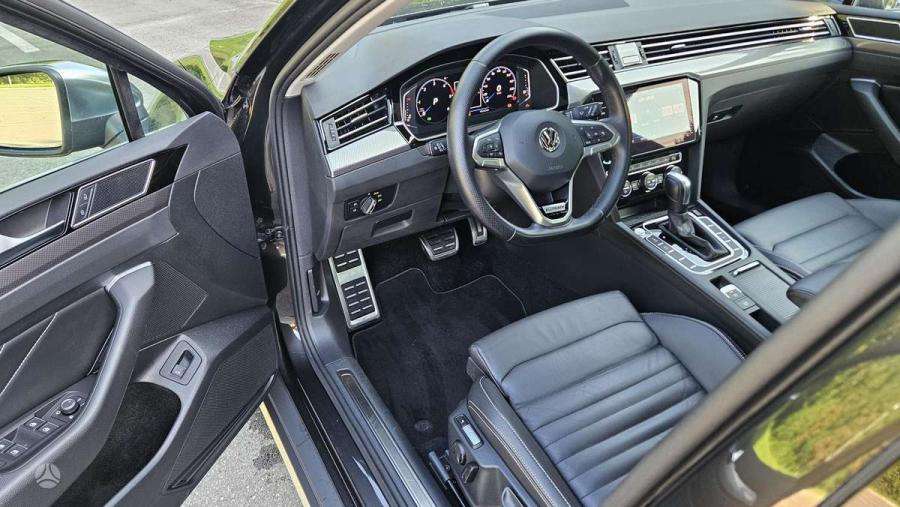 Brūns Volkswagen Passat Alltrack 2020 Elektrėnai, ar dzinēja tilpumu 1.97 L un nobraukumu 196 tūkst. km par 19300 €, foto 15 vietnē AUTOMOTO.COM.LV