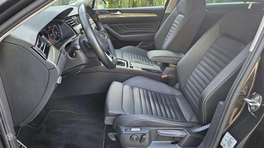 Brūns Volkswagen Passat Alltrack 2020 Elektrėnai, ar dzinēja tilpumu 1.97 L un nobraukumu 196 tūkst. km par 19300 €, foto 16 vietnē AUTOMOTO.COM.LV