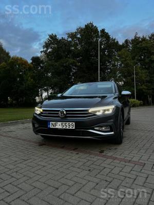 Brown Volkswagen Passat Alltrack 2020 in Riga, with an engine capacity of 2.00 L and mileage of 210 thousand km for 17000 €, photo  on AUTOMOTO.COM.LV