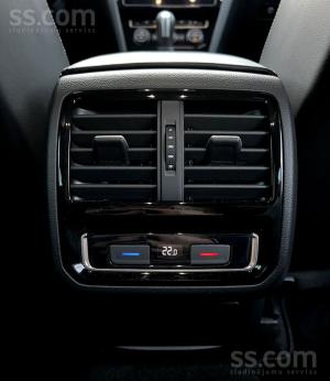 Brown Volkswagen Passat Alltrack 2020 in Riga, with an engine capacity of 2.00 L and mileage of 210 thousand km for 17000 €, photo 6 on AUTOMOTO.COM.LV