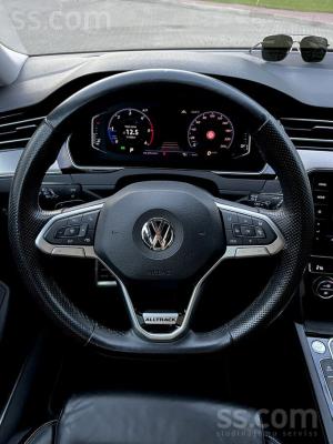 Brown Volkswagen Passat Alltrack 2020 in Riga, with an engine capacity of 2.00 L and mileage of 210 thousand km for 17000 €, photo 7 on AUTOMOTO.COM.LV