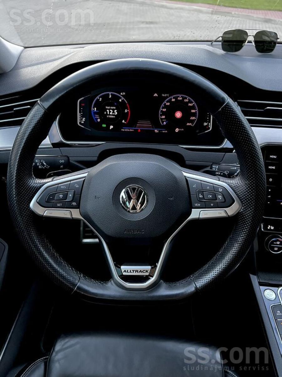 Brown Volkswagen Passat Alltrack 2020 in Riga, with an engine capacity of 2.00 L and mileage of 210 thousand km for 17000 €, photo 7 on AUTOMOTO.COM.LV