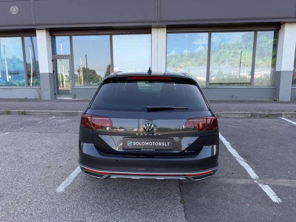 Brūns Volkswagen Passat Alltrack 2022 Viļņa, ar dzinēja tilpumu 2.00 L un nobraukumu 190 tūkst. km par 21450 €, foto 5 vietnē AUTOMOTO.COM.LV