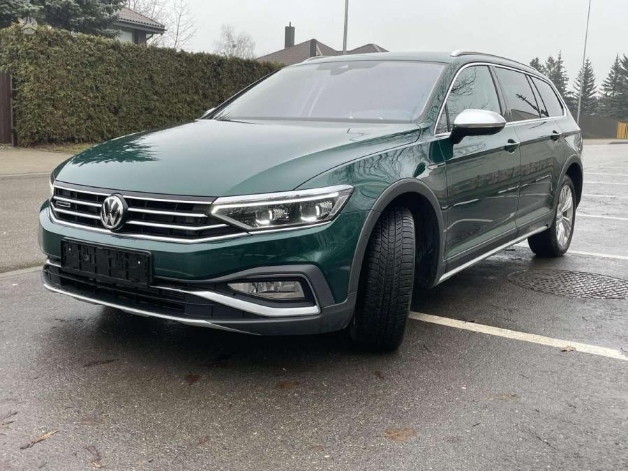 Zaļš Volkswagen Passat Alltrack 2020 Kauņa, ar dzinēja tilpumu 1.97 L un nobraukumu 113 tūkst. km par 21900 €, foto 1 vietnē AUTOMOTO.COM.LV