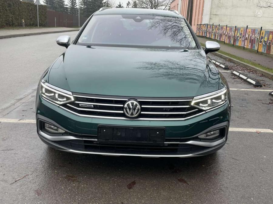 Zaļš Volkswagen Passat Alltrack 2020 Kauņa, ar dzinēja tilpumu 1.97 L un nobraukumu 113 tūkst. km par 21900 €, foto 2 vietnē AUTOMOTO.COM.LV