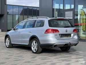 Pelēks Volkswagen Passat Alltrack 2013 Šauļi, ar dzinēja tilpumu 2.00 L un nobraukumu 251 tūkst. km par 7900 €, foto 8 vietnē AUTOMOTO.COM.LV