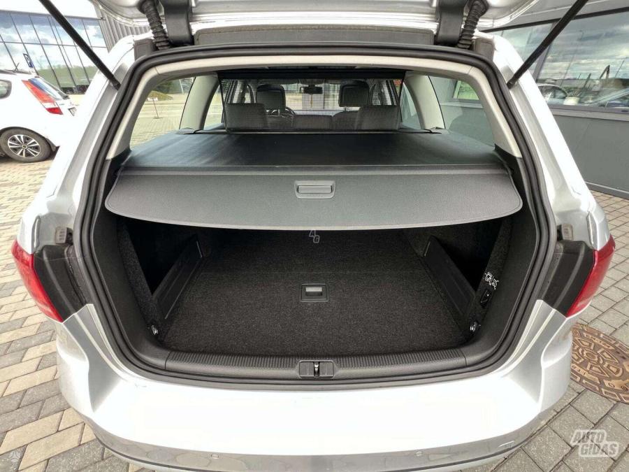 Pelēks Volkswagen Passat Alltrack 2013 Šauļi, ar dzinēja tilpumu 2.00 L un nobraukumu 251 tūkst. km par 7900 €, foto 25 vietnē AUTOMOTO.COM.LV