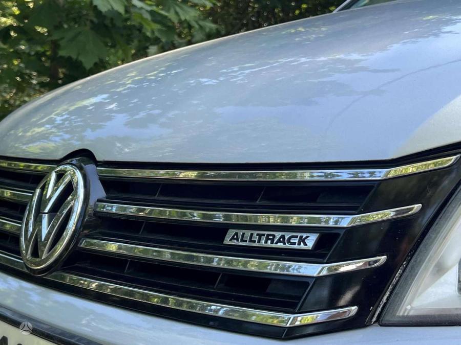 Pelēks Volkswagen Passat Alltrack 2014 Viļņa, ar dzinēja tilpumu 1.97 L un nobraukumu 220 tūkst. km par 6450 €, foto 5 vietnē AUTOMOTO.COM.LV