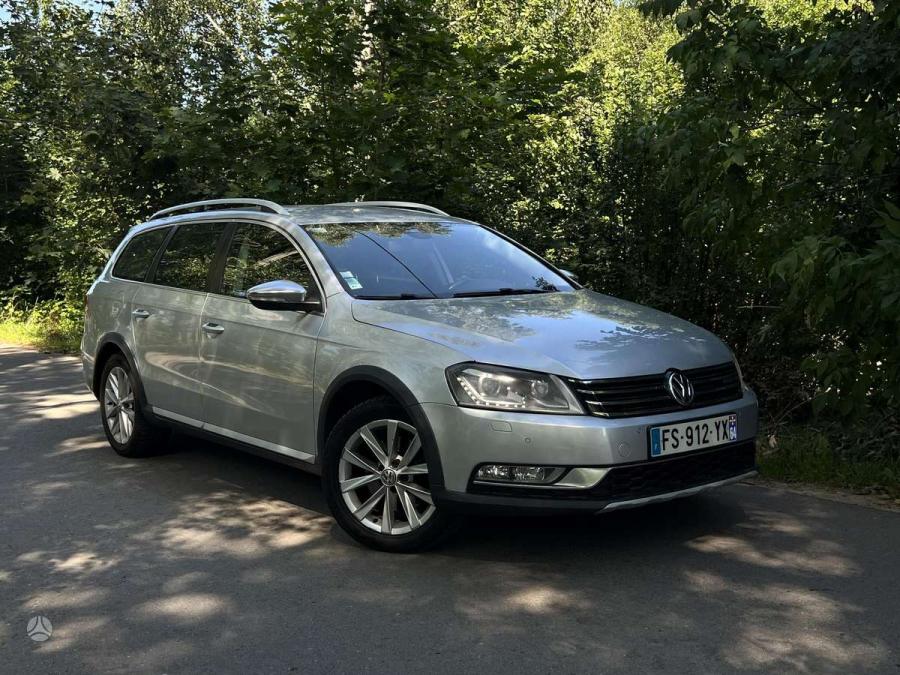 Pelēks Volkswagen Passat Alltrack 2014 Viļņa, ar dzinēja tilpumu 1.97 L un nobraukumu 220 tūkst. km par 6450 €, foto 8 vietnē AUTOMOTO.COM.LV