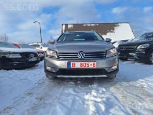 Pelēks Volkswagen Passat Alltrack 2012 Daugavpils, ar dzinēja tilpumu 2.00 L un nobraukumu 0 tūkst. km par 6500 €, foto 2 vietnē AUTOMOTO.COM.LV