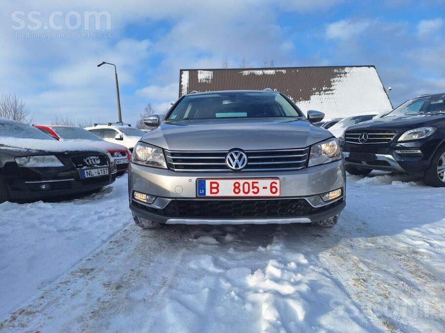 Pelēks Volkswagen Passat Alltrack 2012 Daugavpils, ar dzinēja tilpumu 2.00 L un nobraukumu 0 tūkst. km par 6500 €, foto 2 vietnē AUTOMOTO.COM.LV