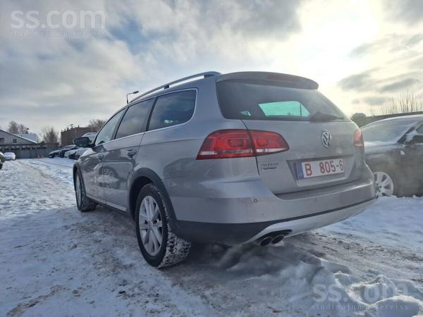 Grey Volkswagen Passat Alltrack 2012 in Daugavpils, with an engine capacity of 2.00 L and mileage of 0 thousand km for 6500 €, photo 5 on AUTOMOTO.COM.LV