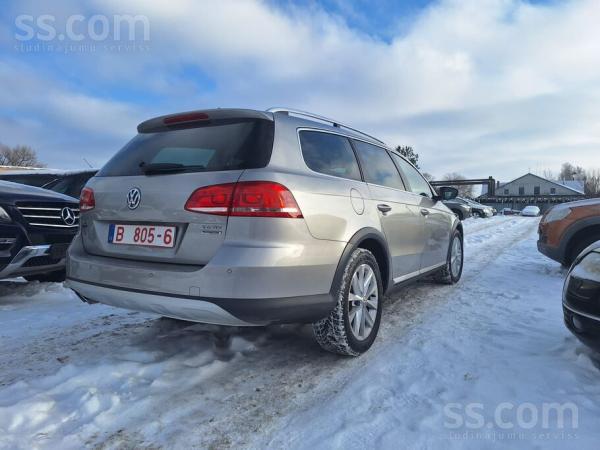 Grey Volkswagen Passat Alltrack 2012 in Daugavpils, with an engine capacity of 2.00 L and mileage of 0 thousand km for 6500 €, photo 9 on AUTOMOTO.COM.LV