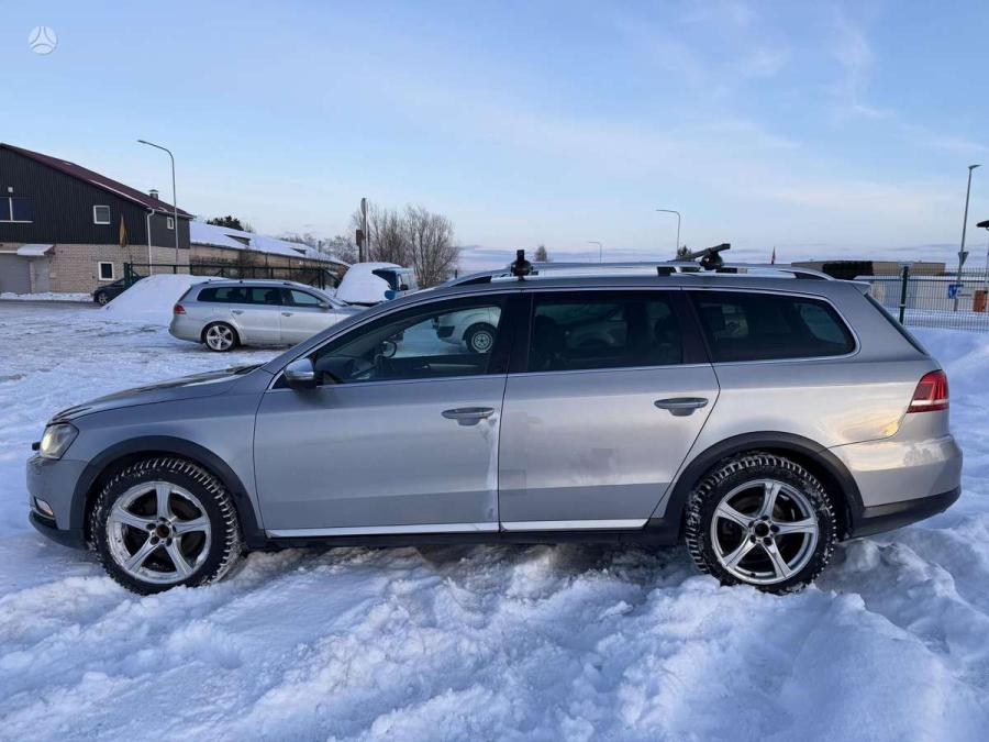 Pelēks Volkswagen Passat Alltrack 2012 Kauņa, ar dzinēja tilpumu 1.97 L un nobraukumu 342 tūkst. km par 5500 €, foto 6 vietnē AUTOMOTO.COM.LV