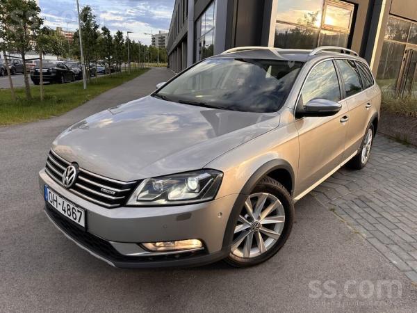 Pelēks Volkswagen Passat Alltrack 2012 Valka, ar dzinēja tilpumu 2.00 L un nobraukumu 398 tūkst. km par 4250 €, foto 3 vietnē AUTOMOTO.COM.LV