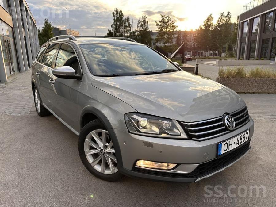 Grey Volkswagen Passat Alltrack 2012 in Valka, with an engine capacity of 2.00 L and mileage of 398 thousand km for 4250 €, photo 8 on AUTOMOTO.COM.LV