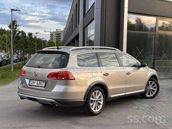 Pelēks Volkswagen Passat Alltrack 2012 Valka, ar dzinēja tilpumu 2.00 L un nobraukumu 398 tūkst. km par 4250 €, foto 10 vietnē AUTOMOTO.COM.LV