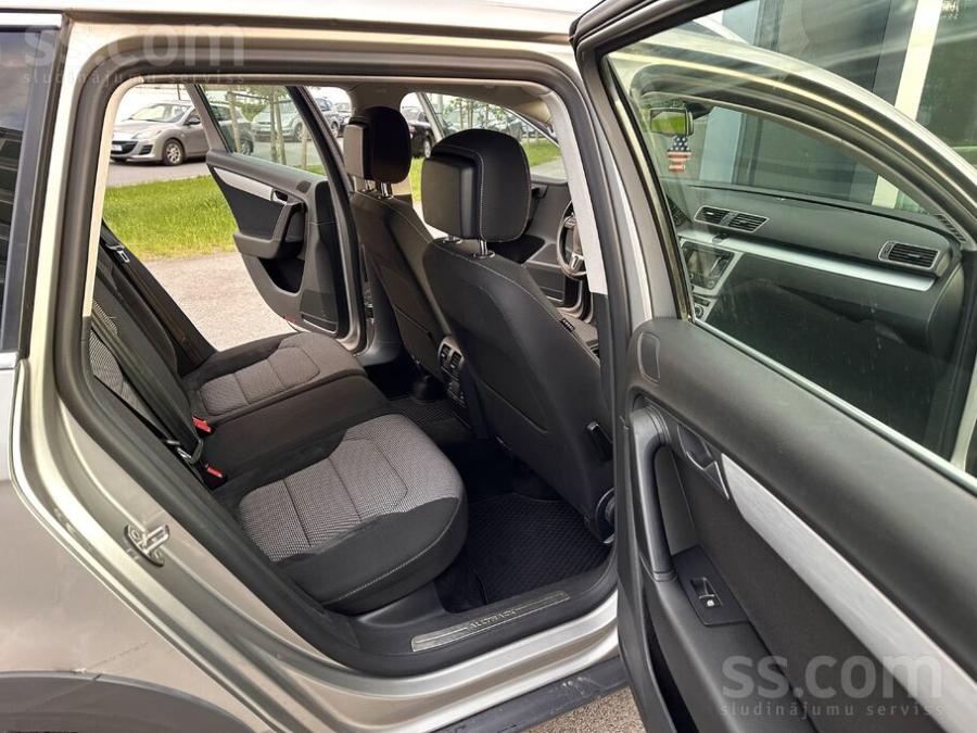 Grey Volkswagen Passat Alltrack 2012 in Valka, with an engine capacity of 2.00 L and mileage of 398 thousand km for 4250 €, photo 20 on AUTOMOTO.COM.LV