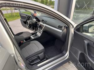Grey Volkswagen Passat Alltrack 2012 in Valka, with an engine capacity of 2.00 L and mileage of 398 thousand km for 4250 €, photo 21 on AUTOMOTO.COM.LV