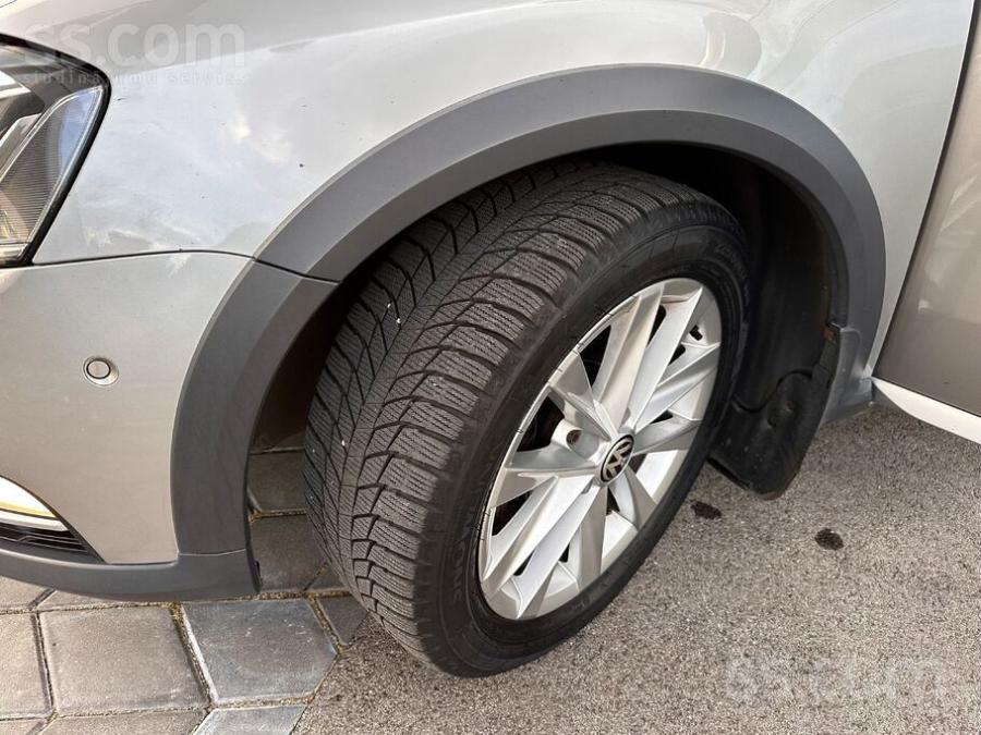 Grey Volkswagen Passat Alltrack 2012 in Valka, with an engine capacity of 2.00 L and mileage of 398 thousand km for 4250 €, photo 32 on AUTOMOTO.COM.LV