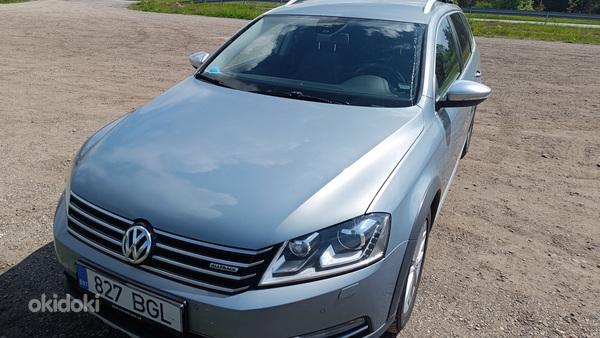 Pelēks Volkswagen Passat Alltrack 2012 Tallina, ar dzinēja tilpumu 2.00 L un nobraukumu 220 tūkst. km par 6500 €, foto 1 vietnē AUTOMOTO.COM.LV