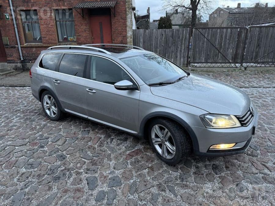 Pelēks Volkswagen Passat Alltrack 2012 Liepāja, ar dzinēja tilpumu 2.00 L un nobraukumu 223 tūkst. km par 9600 €, foto 7 vietnē AUTOMOTO.COM.LV