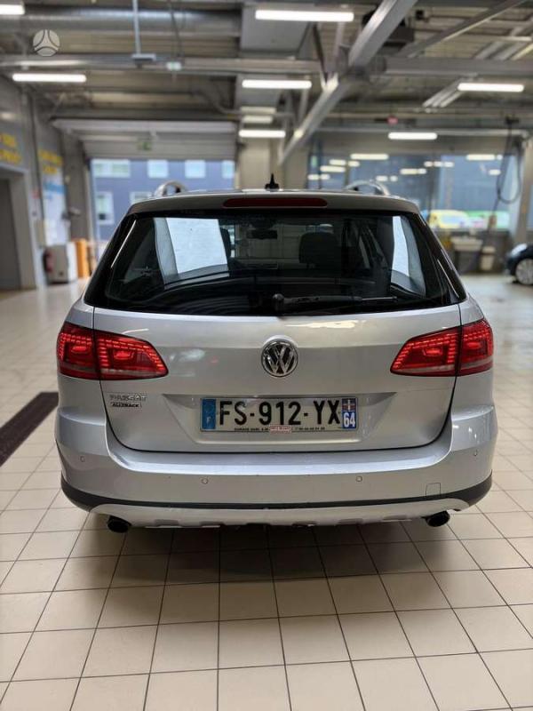 Grey Volkswagen Passat Alltrack 2012 in Vilnius, with an engine capacity of 2.00 L and mileage of 224 thousand km for 6600 €, photo 9 on AUTOMOTO.COM.LV