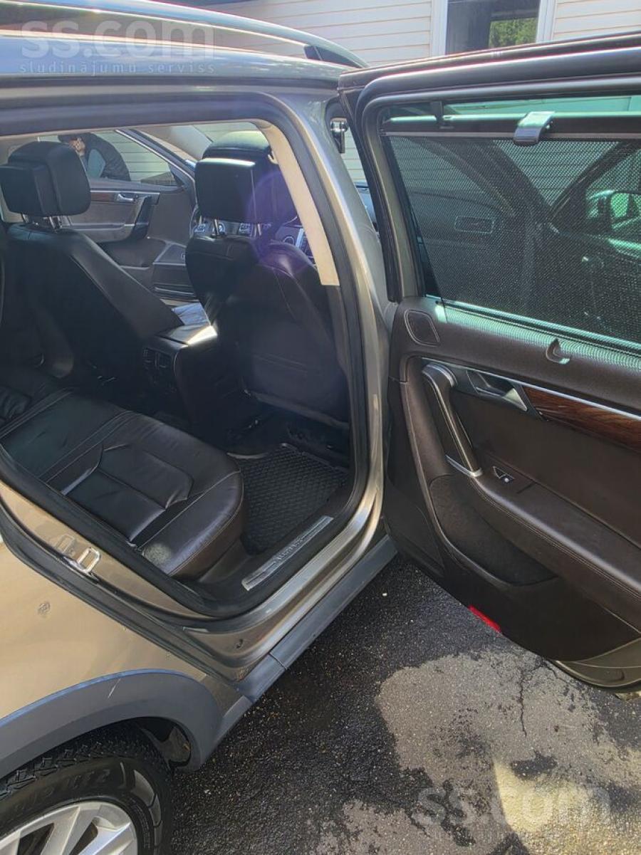 Pelēks Volkswagen Passat Alltrack 2012 Rīga, ar dzinēja tilpumu 2.00 L un nobraukumu 581 tūkst. km par 3650 €, foto 9 vietnē AUTOMOTO.COM.LV