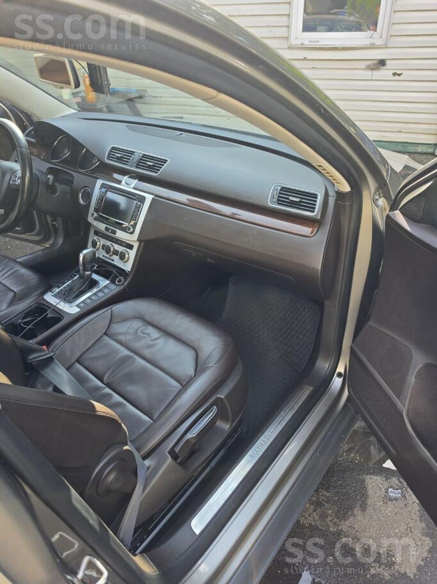 Pelēks Volkswagen Passat Alltrack 2012 Rīga, ar dzinēja tilpumu 2.00 L un nobraukumu 581 tūkst. km par 3650 €, foto 10 vietnē AUTOMOTO.COM.LV