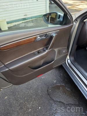 Pelēks Volkswagen Passat Alltrack 2012 Rīga, ar dzinēja tilpumu 2.00 L un nobraukumu 581 tūkst. km par 3650 €, foto 13 vietnē AUTOMOTO.COM.LV