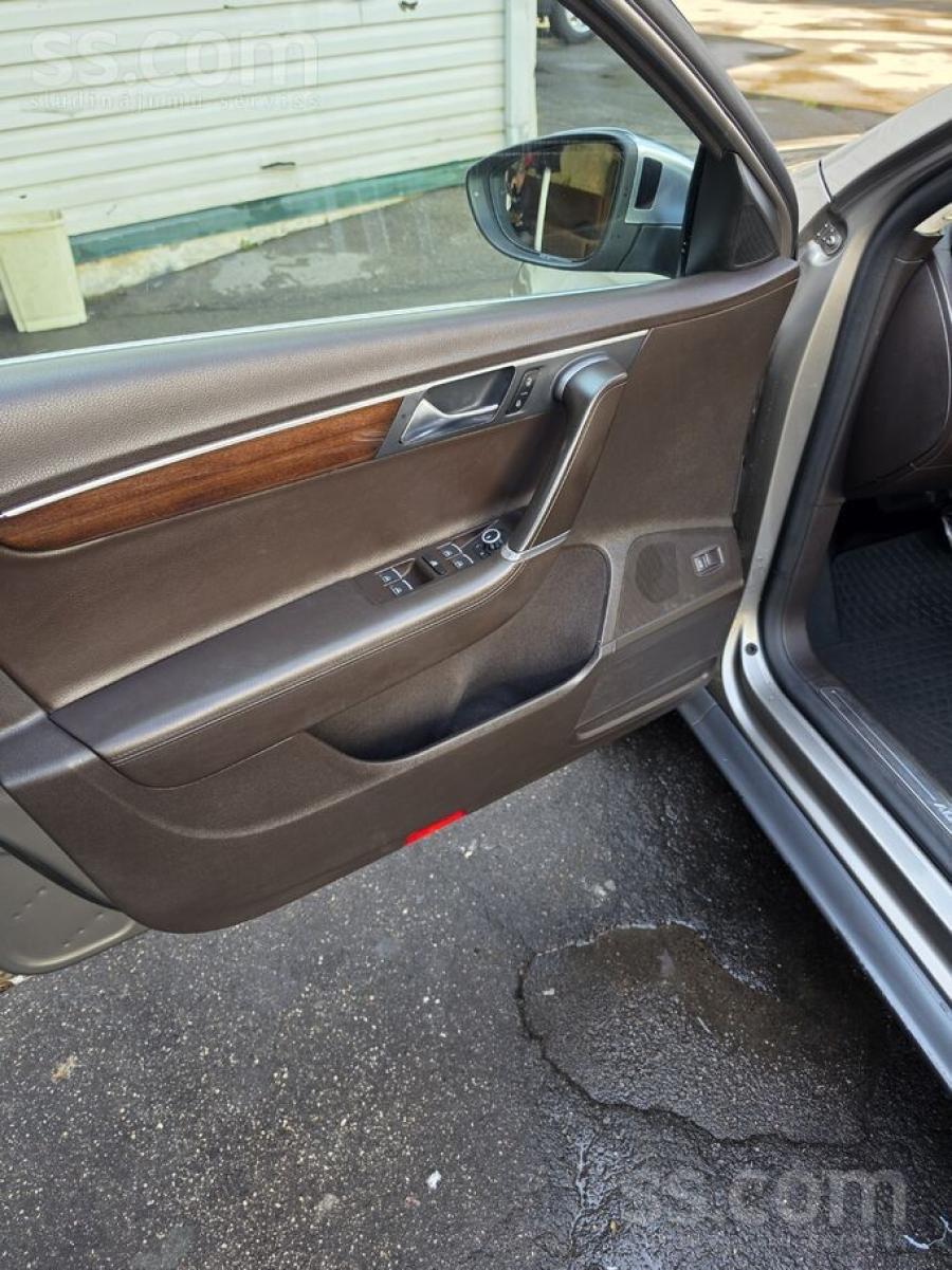 Pelēks Volkswagen Passat Alltrack 2012 Rīga, ar dzinēja tilpumu 2.00 L un nobraukumu 581 tūkst. km par 3650 €, foto 13 vietnē AUTOMOTO.COM.LV