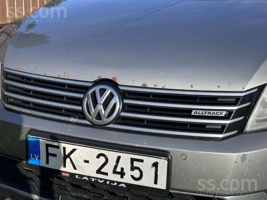 Pelēks Volkswagen Passat Alltrack 2012 Rīga, ar dzinēja tilpumu 2.00 L un nobraukumu 338 tūkst. km par 4200 €, foto 4 vietnē AUTOMOTO.COM.LV
