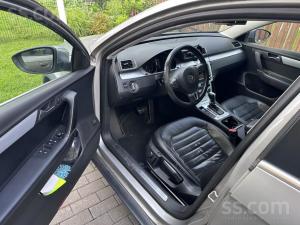 Pelēks Volkswagen Passat Alltrack 2012 Rīga, ar dzinēja tilpumu 2.00 L un nobraukumu 338 tūkst. km par 4200 €, foto 12 vietnē AUTOMOTO.COM.LV