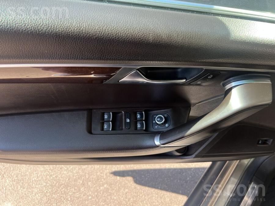 Pelēks Volkswagen Passat Alltrack 2012 Rīga, ar dzinēja tilpumu 2.00 L un nobraukumu 0 tūkst. km par 3950 €, foto 9 vietnē AUTOMOTO.COM.LV