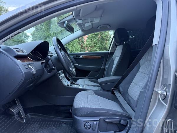 Grey Volkswagen Passat Alltrack 2013 in Riga, with an engine capacity of 2.00 L and mileage of 192 thousand km for 8250 €, photo 9 on AUTOMOTO.COM.LV
