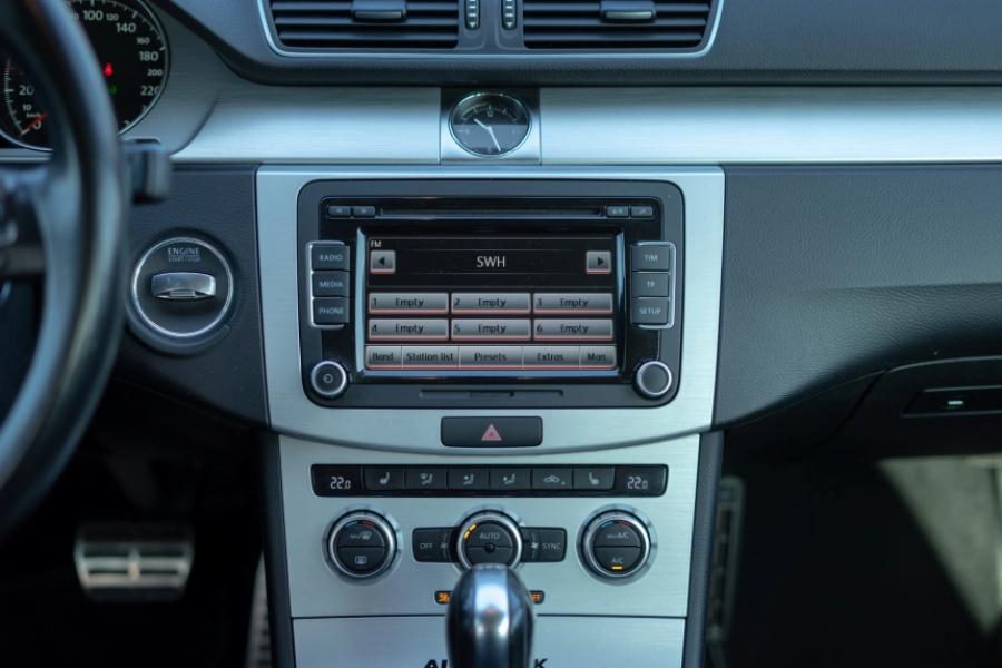 Pelēks Volkswagen Passat Alltrack 2014 Rīga, ar dzinēja tilpumu 2.00 L un nobraukumu 287 tūkst. km par 9200 €, foto 12 vietnē AUTOMOTO.COM.LV