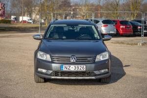 Pelēks Volkswagen Passat Alltrack 2014 Rīga, ar dzinēja tilpumu 2.00 L un nobraukumu 287 tūkst. km par 9200 €, foto 28 vietnē AUTOMOTO.COM.LV